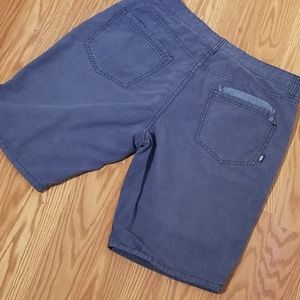 Vans | Shorts | Vans Off The Wall Shorts 32 | Poshmark